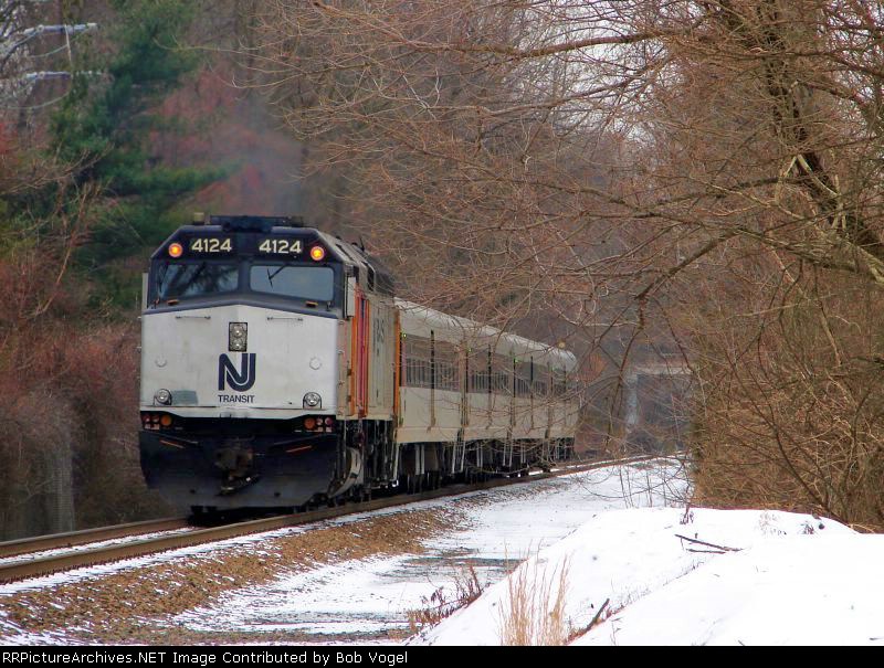 NJT 4124